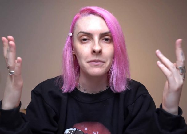 Quantos anos tem Karen Bachini? — Idade em Dezembro/2025